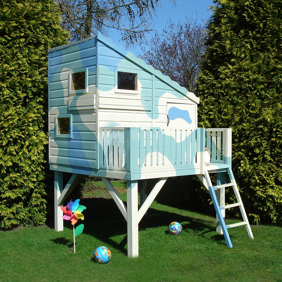 Shire Command Post, Platform & Slide Playhouse – GardenDealsDirect.com